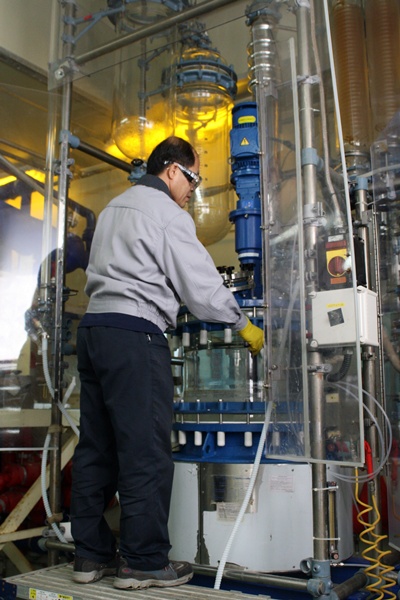 러시아에서의 특명 'Kilo-Lab'…정밀화학 기업을 살려라