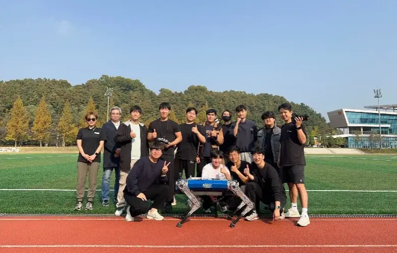 KAIST 로봇개 '하운드', 100m 19초 주파해 기네스 등재