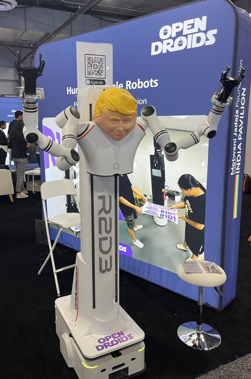 [CES2025 화보] 병뚜껑 따고, 열쇠로 문 여는 로봇···글로벌 스타트업 각축전